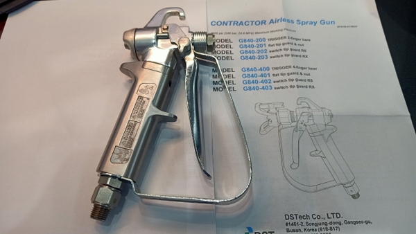 Súng phun sơn airless DSTECH Model G840-400