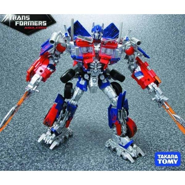 APS-01 Striker Optimus Prime Gundam