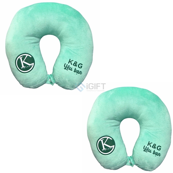 Gối chữ U in logo K&G Việt Nam – IGIFT