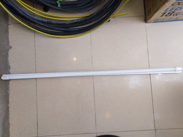 LED Tuýp thủy tinh 1.2m 20W Rạng Đông (T8 TT01 1200/20W)