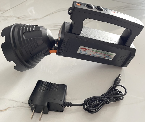 ĐÈn Pin ChiẾu SÁng Led B8 Công Ty Tnhh Bảo Hộ Lao động Sếu Sen