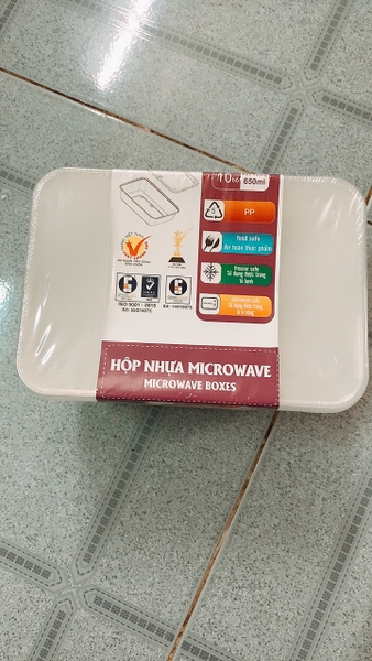 10 Hộp Nhựa Hình Chữ Nhật Có Nắp - 550ml