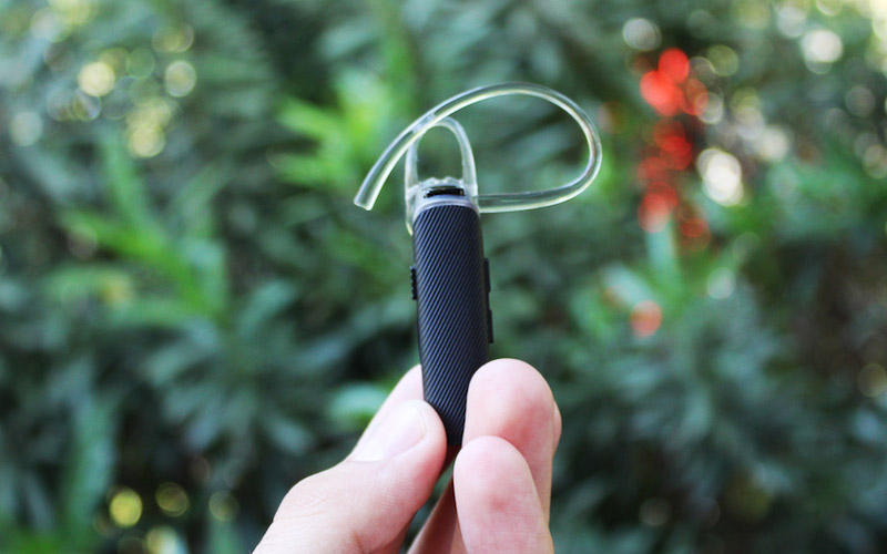 Mua tai nghe bluetooth Plantronics Explorer 100 chính hãng mới 100% ...