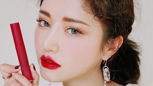 Son 3CE Kem Velvet Lip Tint Màu Private đỏ lạnh Kangnam Mart