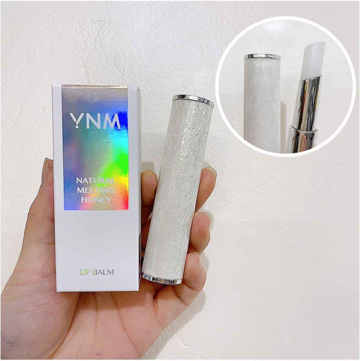 Son Dưỡng Môi Không Màu YNM Natural Melting Honey Lip Balm 3g Kangnam Mart