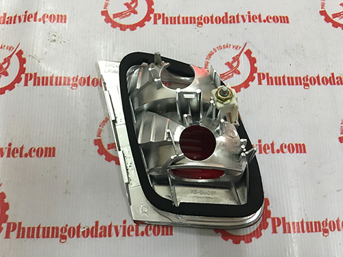 Đèn hậu miếng trong BMW 318i 320i 325i E46, 63216907946
