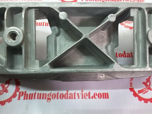 Giá đỡ chân hộp số BMW 520i 525i 530i 550i E60 E61 - 22316776521