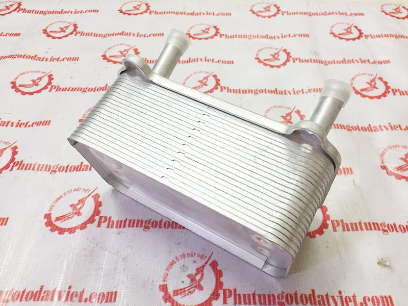 Két làm mát dầu Porsche Cayenne - 94810727602