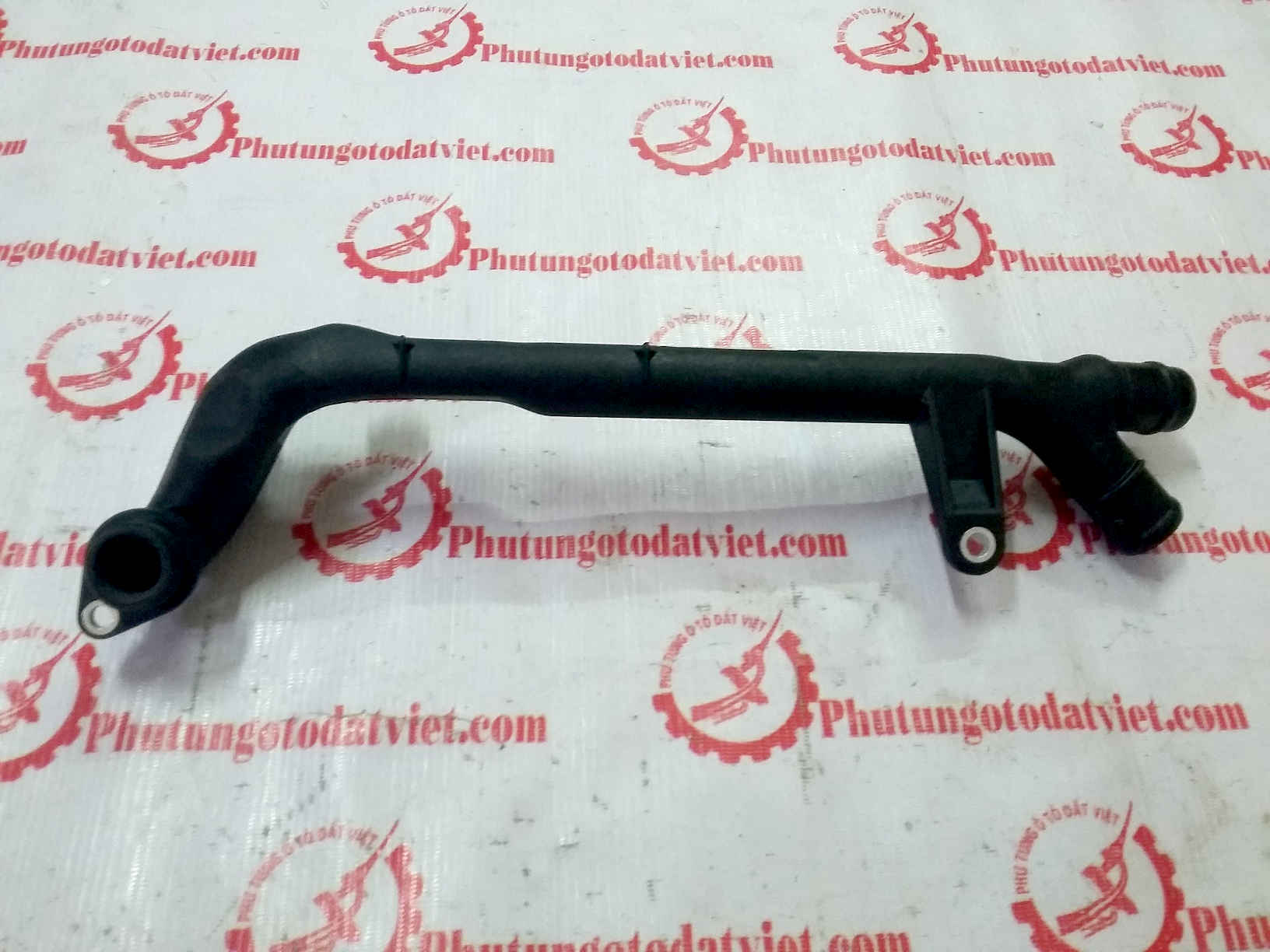 Ống nước nhựa ô tô Mercedes W203 C200 C230 - 2712001552