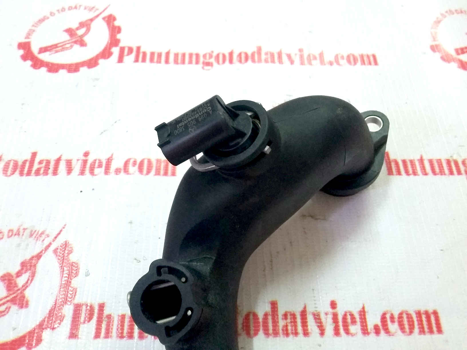 Ống nước nhựa ô tô Mercedes W203 C200 C230 - 2712001552