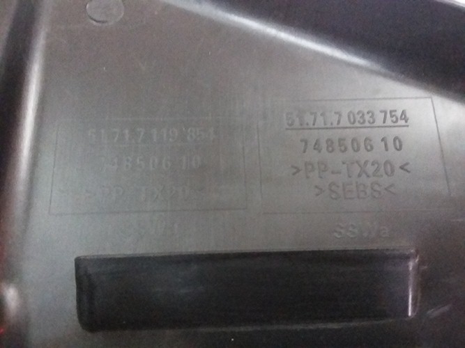 Tấm chắn gầm góc trái 520i 525i 530i , 51717033754