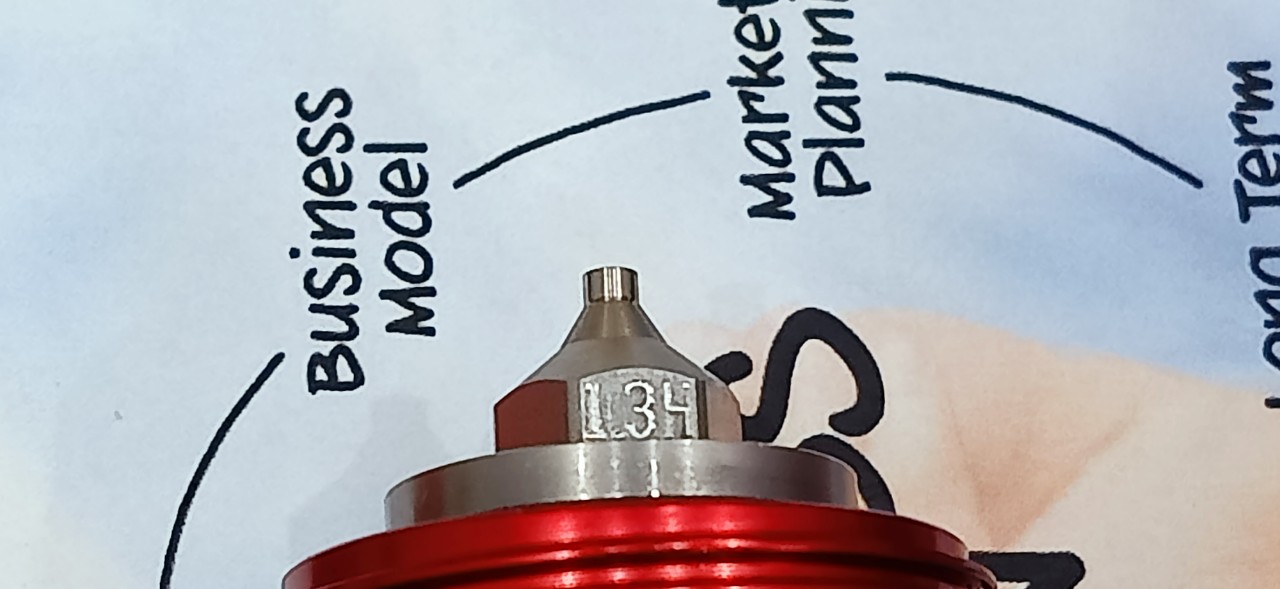 Súng phun sơn Star SMV-1F 132G 1.3mm Made in Taiwan