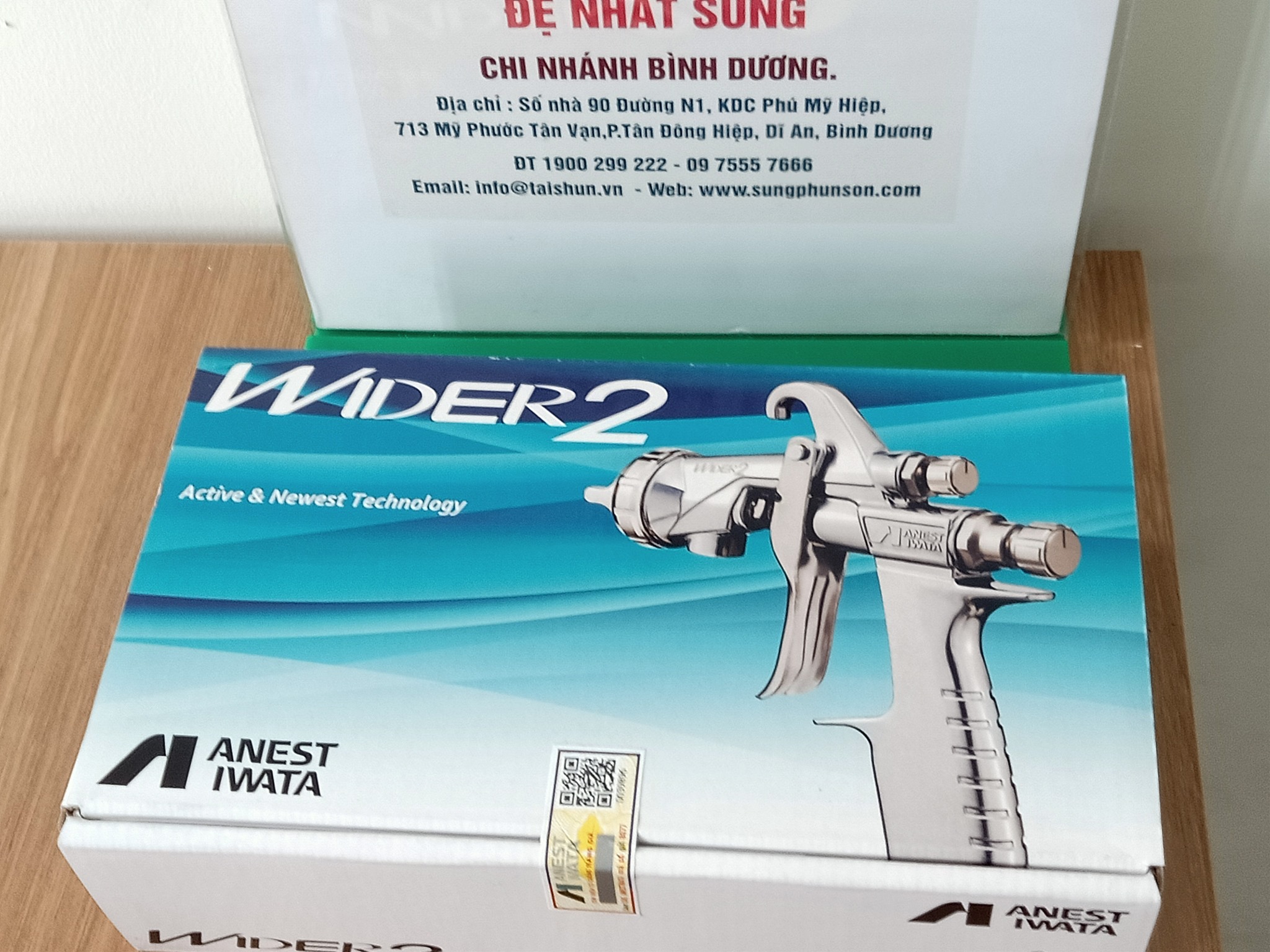 Súng phun sơn Iwata Wider 2 -15K2G Anest Iwata spray gun Wider 2