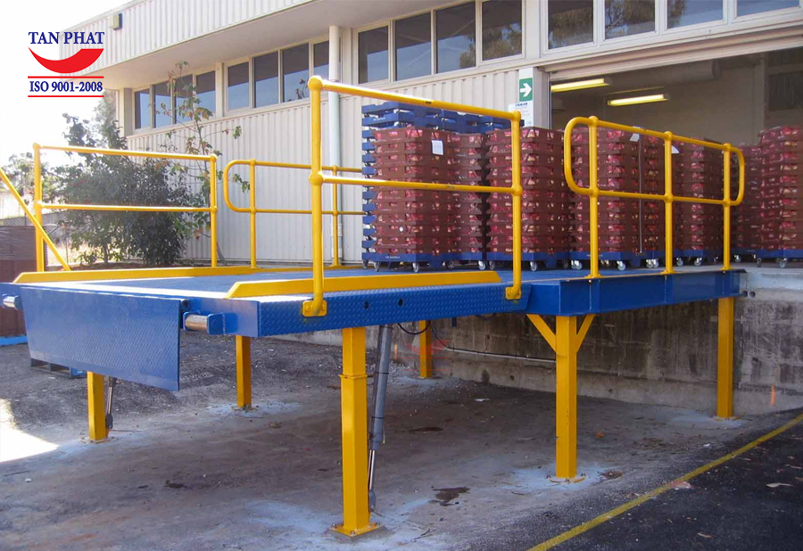 Sàn nâng thủy lực ngoài trời - Free Standing Dock Leveler CÔNG TY CP ...