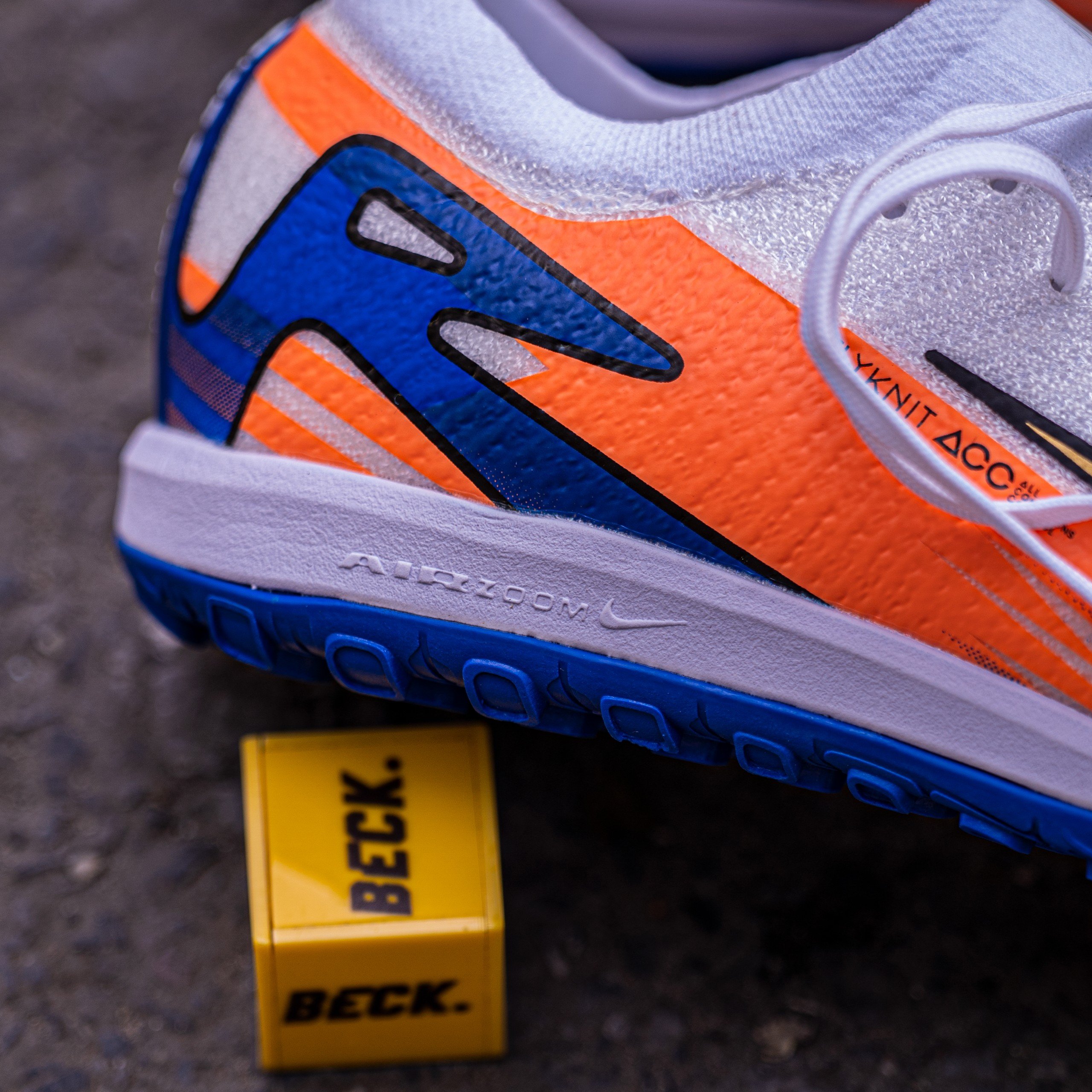 Giày Bóng Đá Nike Mercurial Vapor 16 Elite MDS009 Trắng Cam Xanh Biển ...