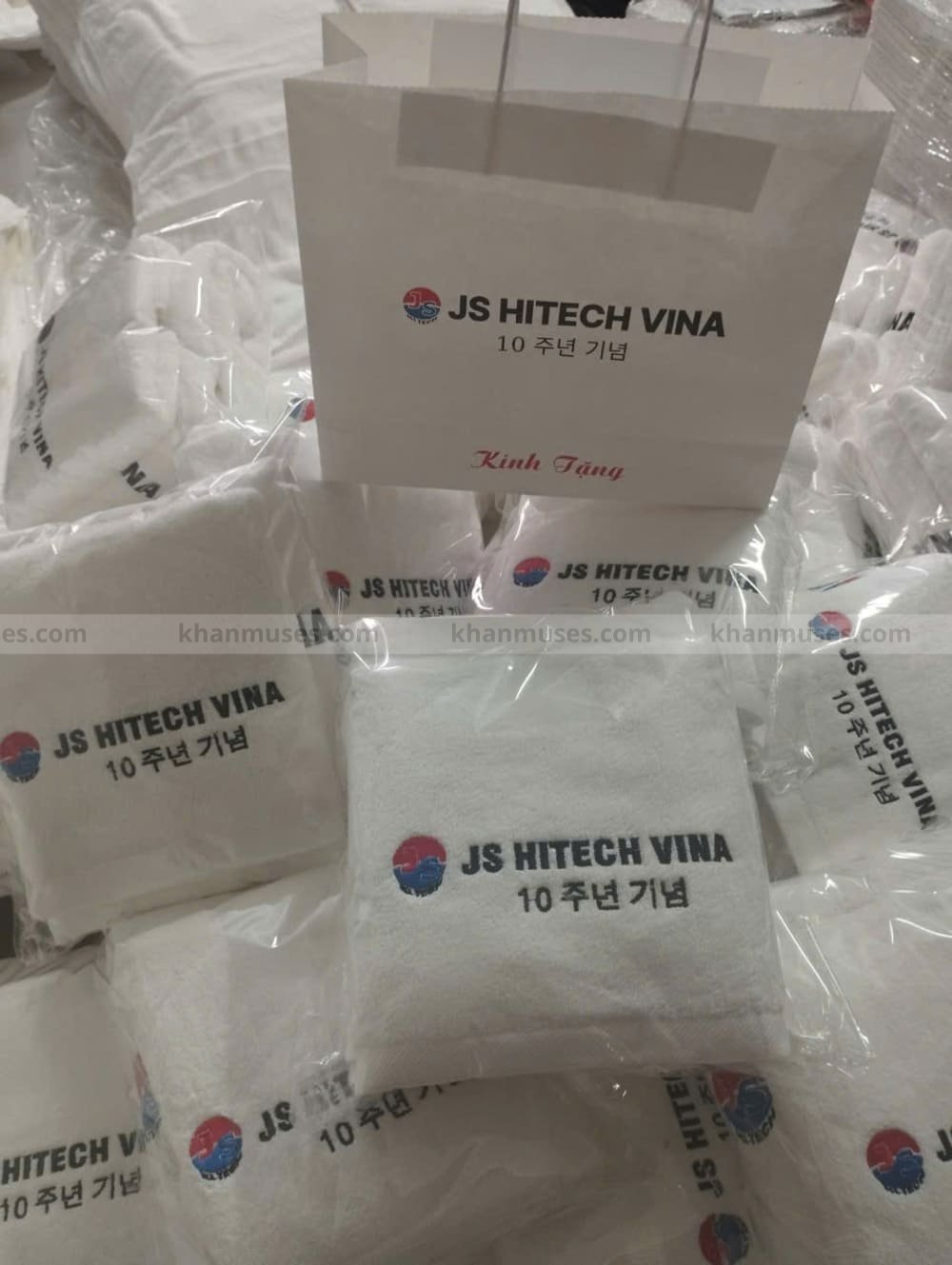 Khăn Cotton Thêu Logo - Công ty TNHH JS HITECH VINA Khăn bông Nữ thần MUSES