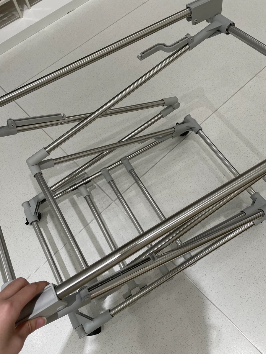 Tủ sấy quần áo Bear PCD-4H12G - Đã lắp đăt sẵn, chỉ kéo ra là sử dụng