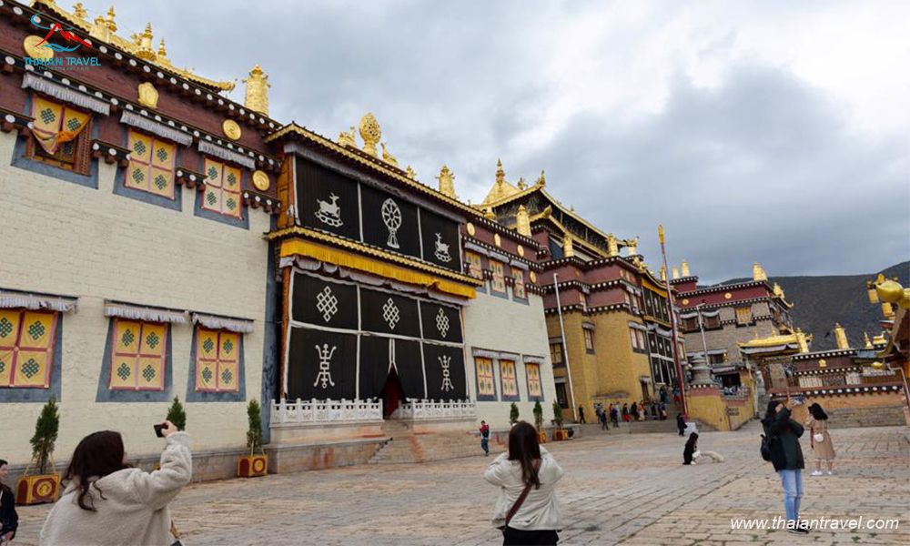 Tu viện Songzanlin - Tu viện mang vẻ đẹp tráng lệ và huyền bí - THÁI AN ...