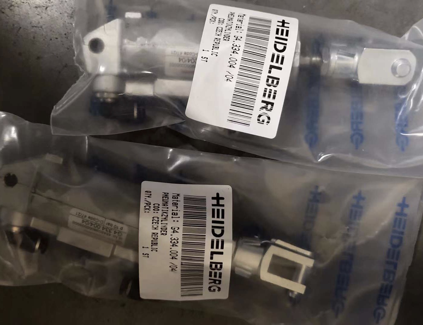 G4.334.004, Pneumatic cylinder G4.334.004