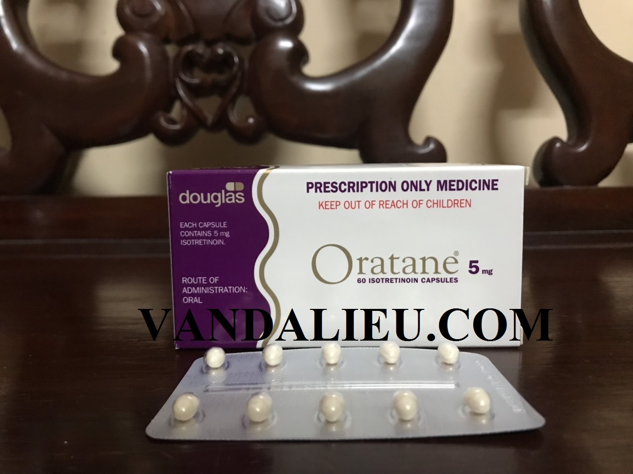 VIÊN UỐNG ĐẨY NHÂN MỤN ORATANE 5MG ( HỘP 60 VIÊN ) CÔNG TY TNHH KINH DOANH TỔNG HỢP HOÀNG DŨNG