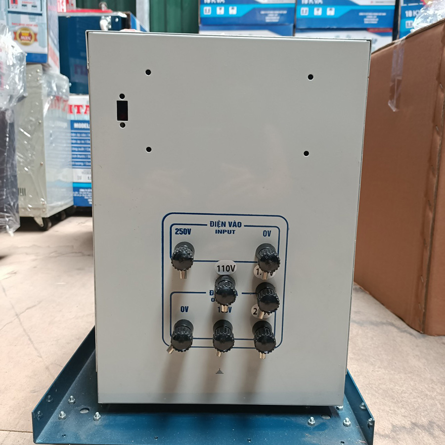 Biến Áp Đổi Nguồn 15KVA 15KW 15000 Điện Ra 200V 120V 110V 100V Giá Rẻ