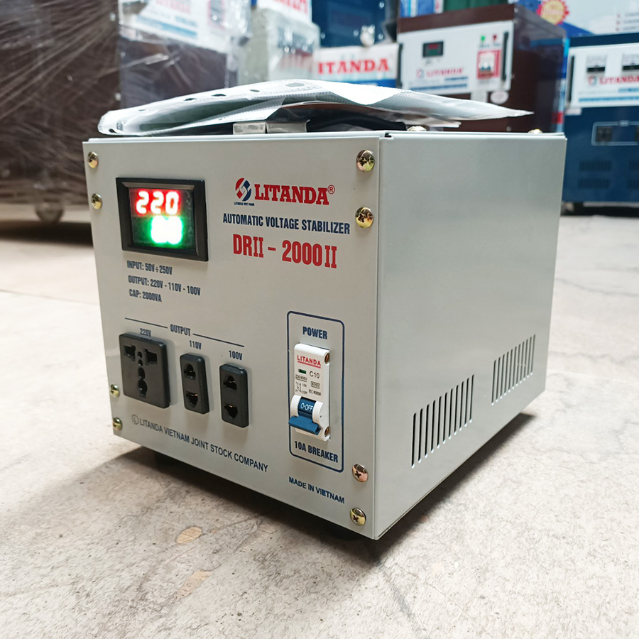 Ổn Áp 2KVA 1 Pha DRII-2000 II LiTanda NEW 2022 Đồng Hồ Số Led Điện Tử
