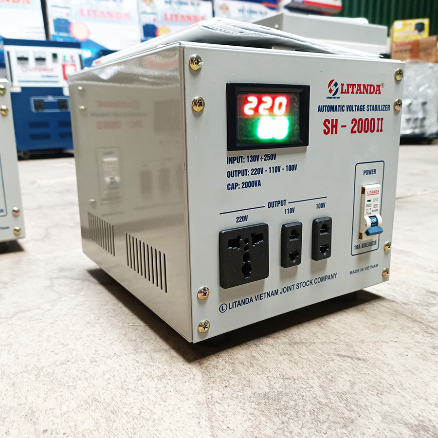 Ổn Áp 2KVA 1 Pha SH-2000 II LiTanda NEW 2022 Đồng Hồ Led Chính Hãng