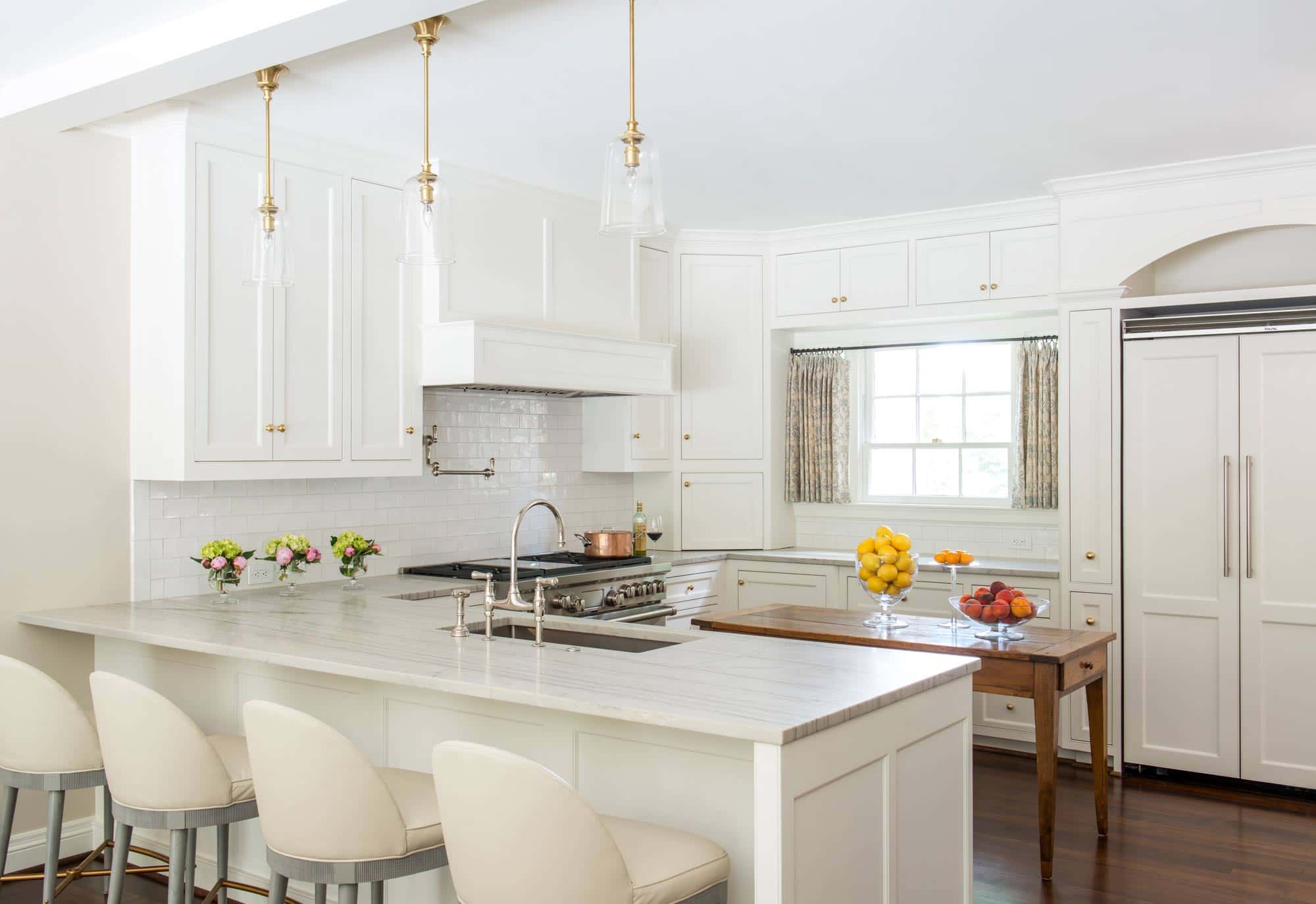 THE DIFFERENCE BETWEEN HONED AND POLISHED STONE FINISHES THE DIFFERENCE BETWEEN HONED AND POLISHED STONE FINISHES