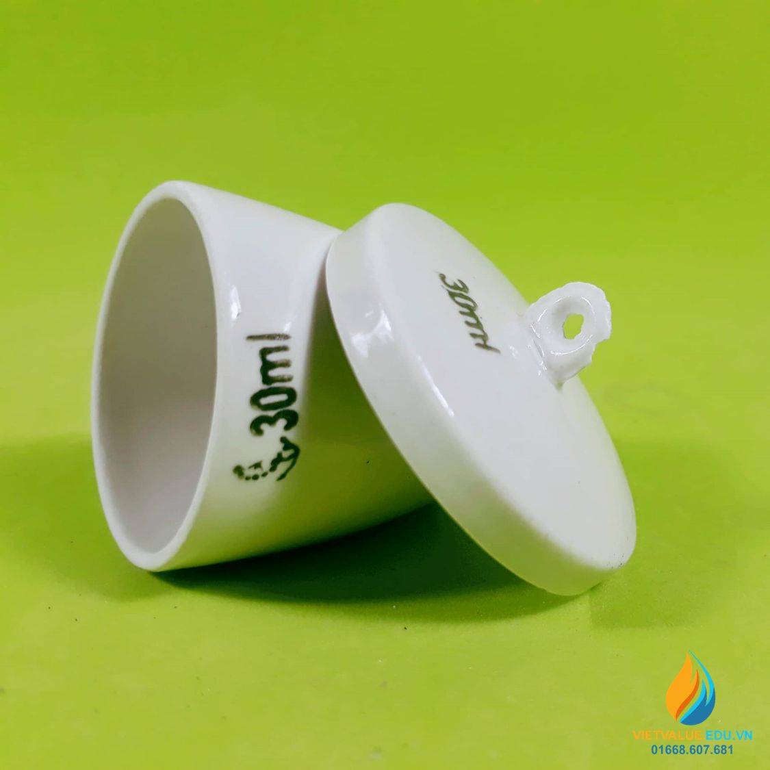 Chén Sứ Nung Có Nắp Phòng Thí Nghiệm Dung Tích 30ml Vietvalue