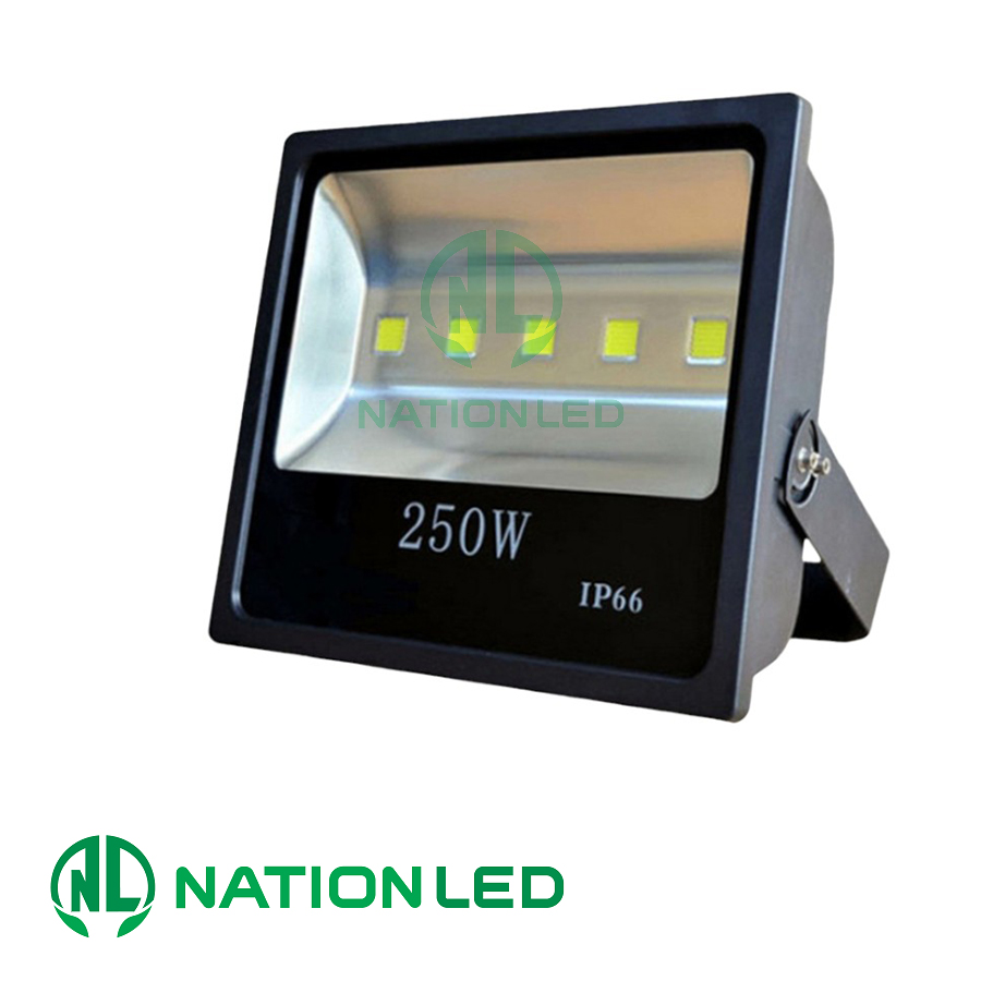 Đèn Pha LED Chiếu Rộng 250W