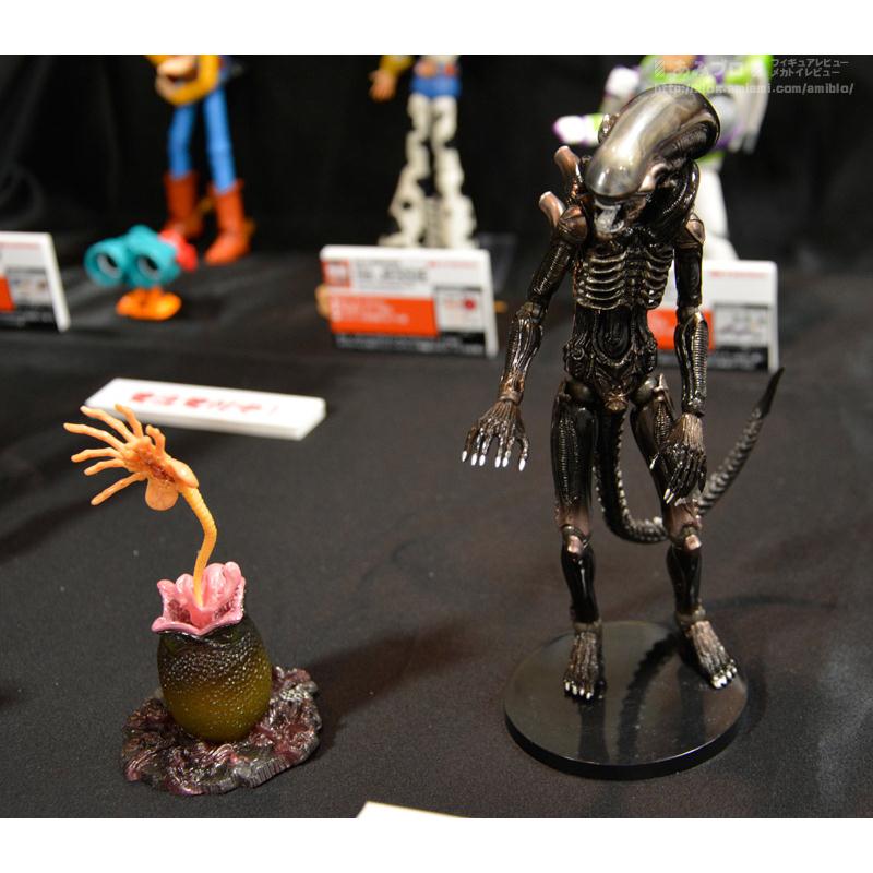 SCI-FI Revoltech Series No.001 Alien -Renewal Package- (Completed) Gundam