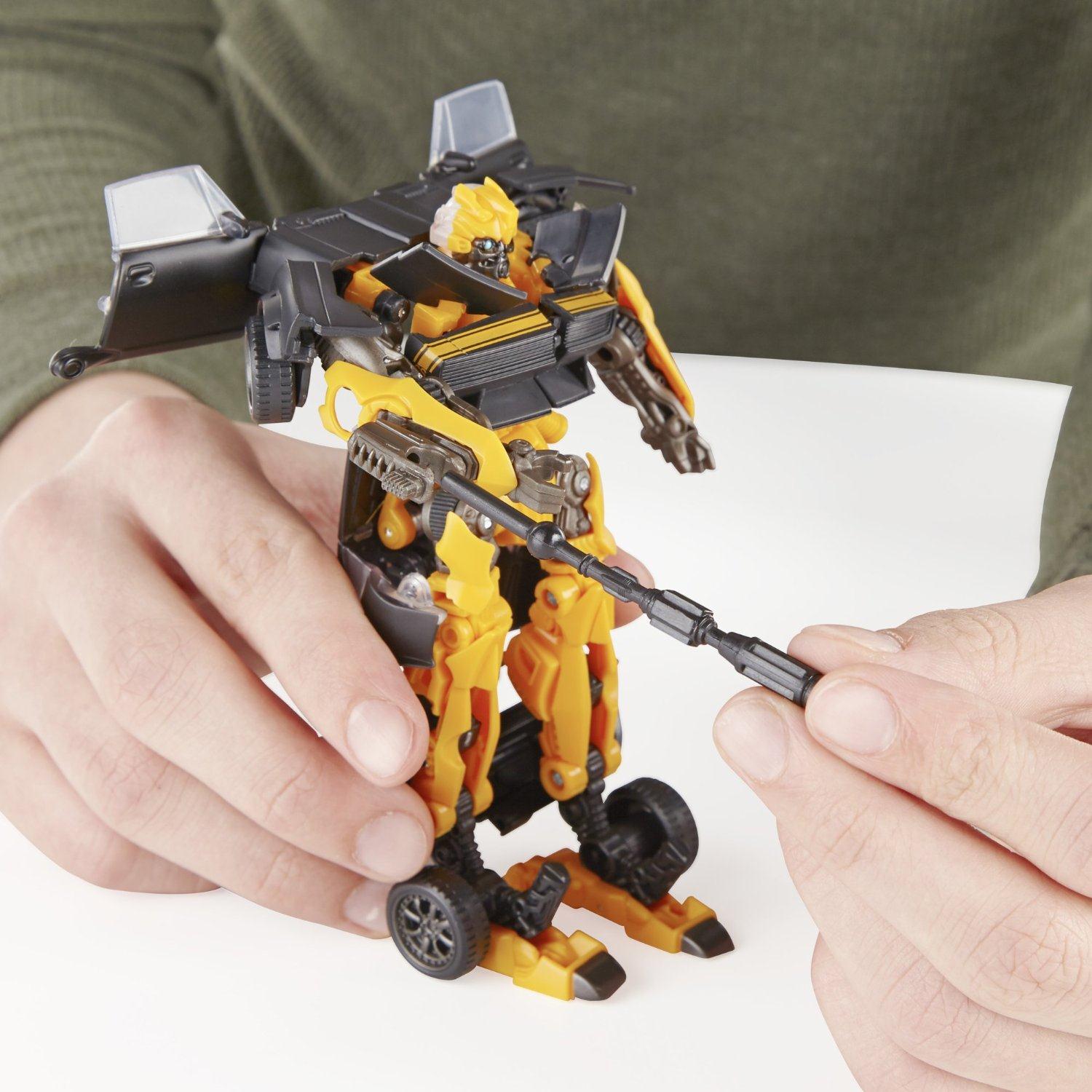 Deluxe Class High Octane Bumblebee Gundam