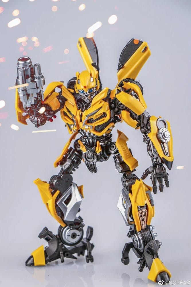 Mô hình lắp ráp Trumpeter SK-07 Bumblebee Transformers TLK Model Kit Gundam