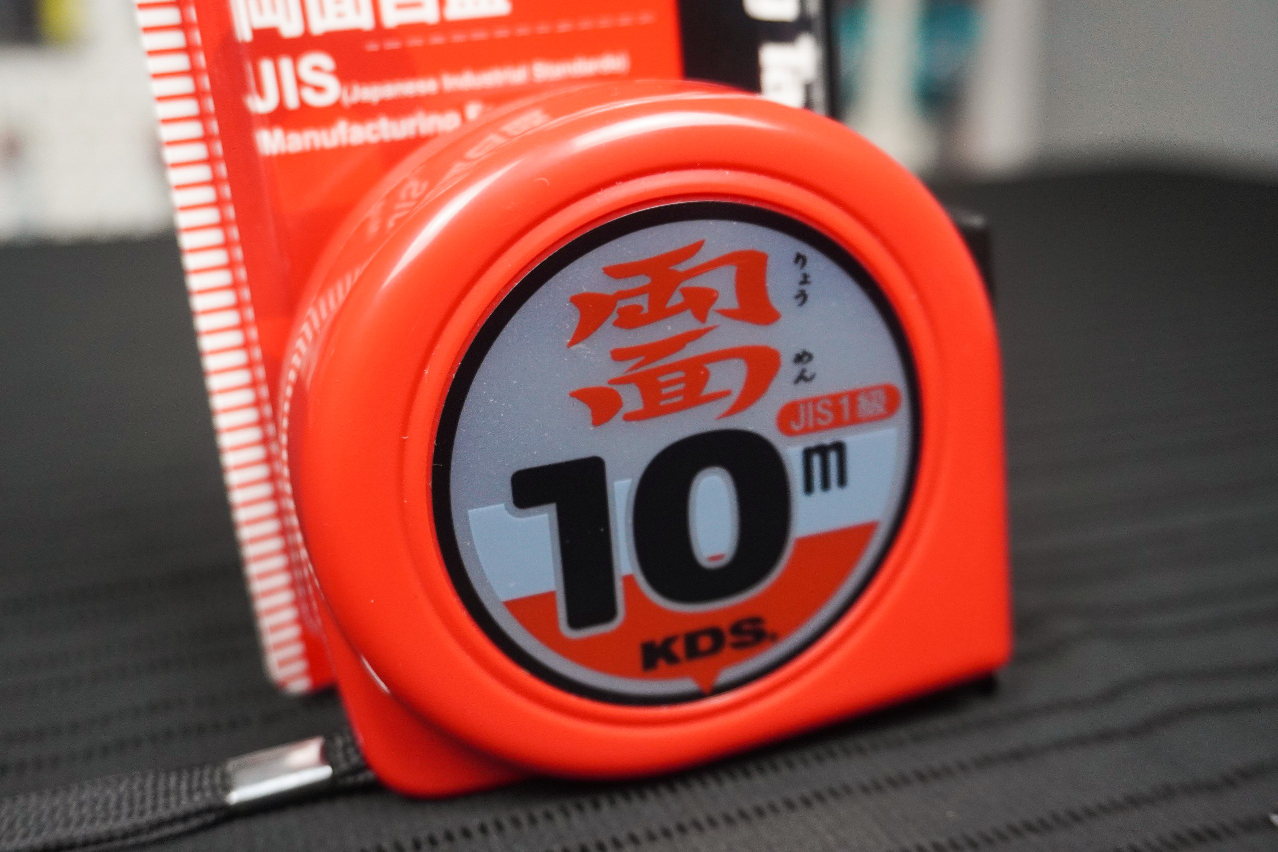 THƯỚC CUỐN THÉP 10M HỆ ĐO MET KDS ZS25-100WM