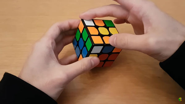 5 cách xoay rubik nhanh để đạt Sub-20 trên 3x3 H2 Rubik Shop