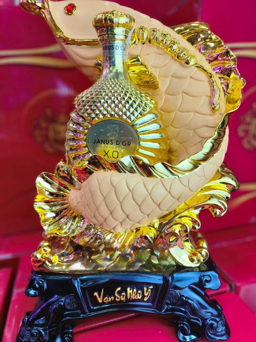 KỆ RƯỢU CÁ CHÉP RỒNG JANUS D'OR BRANDY XO GOLD | Hàng Xách Tay Giá Tốt ...