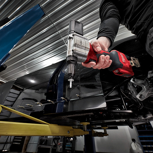 Máy rút rive dùng pin Milwaukee M12 BPRT-0C GALUP