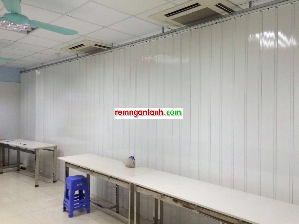 Cung Cấp Cửa Xếp Nhựa Vách Ngăn Nhựa Xếp Toàn Quốc Thế Giới Rèm Ngăn Lạnh Số 1 Tại Việt Nam