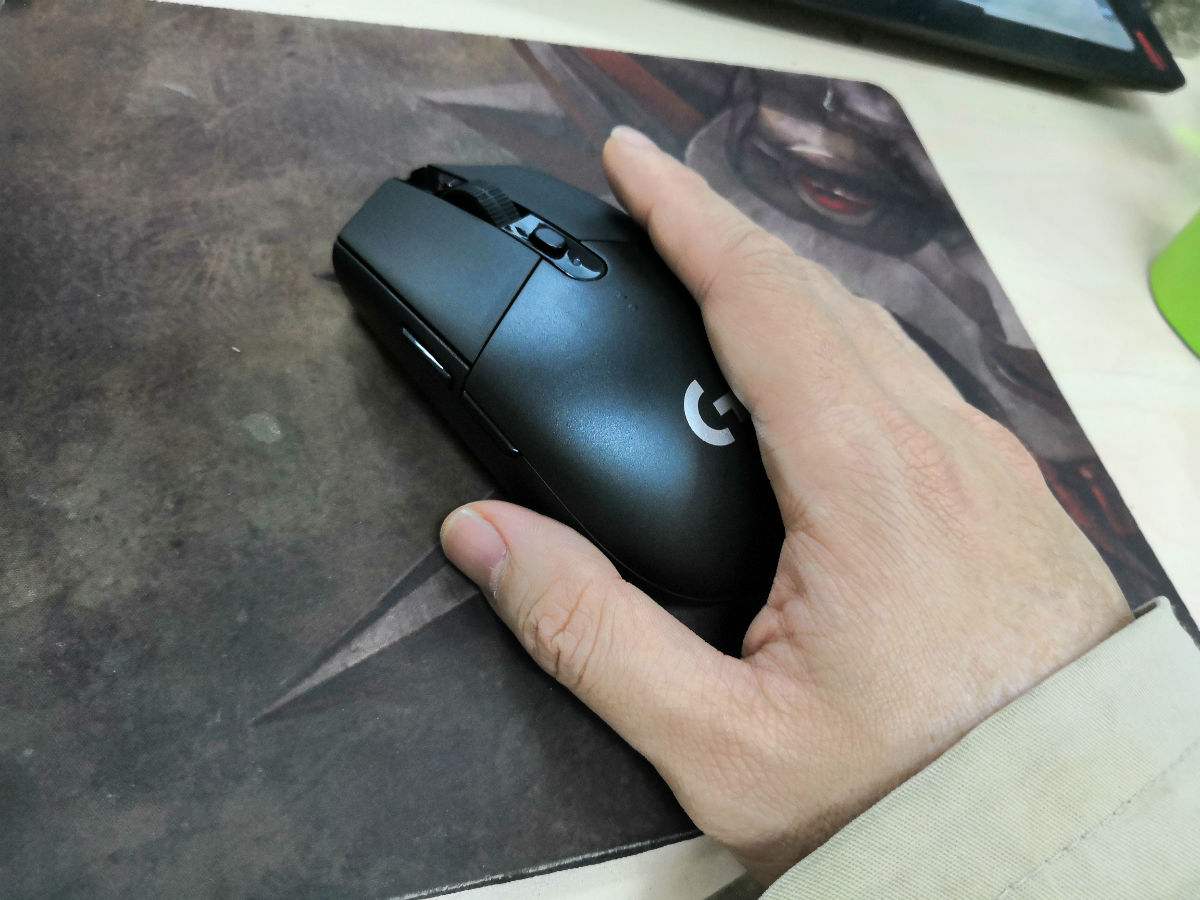 Chuột Logitech G304 Gaming không dây