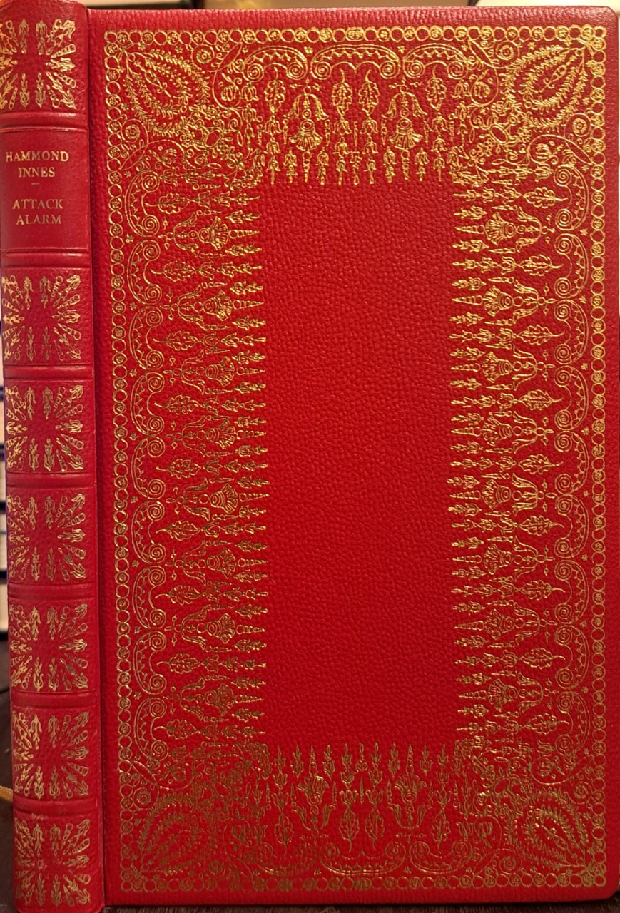 Attack Alarm by Hammond Innes - Bookworm Hanoi
