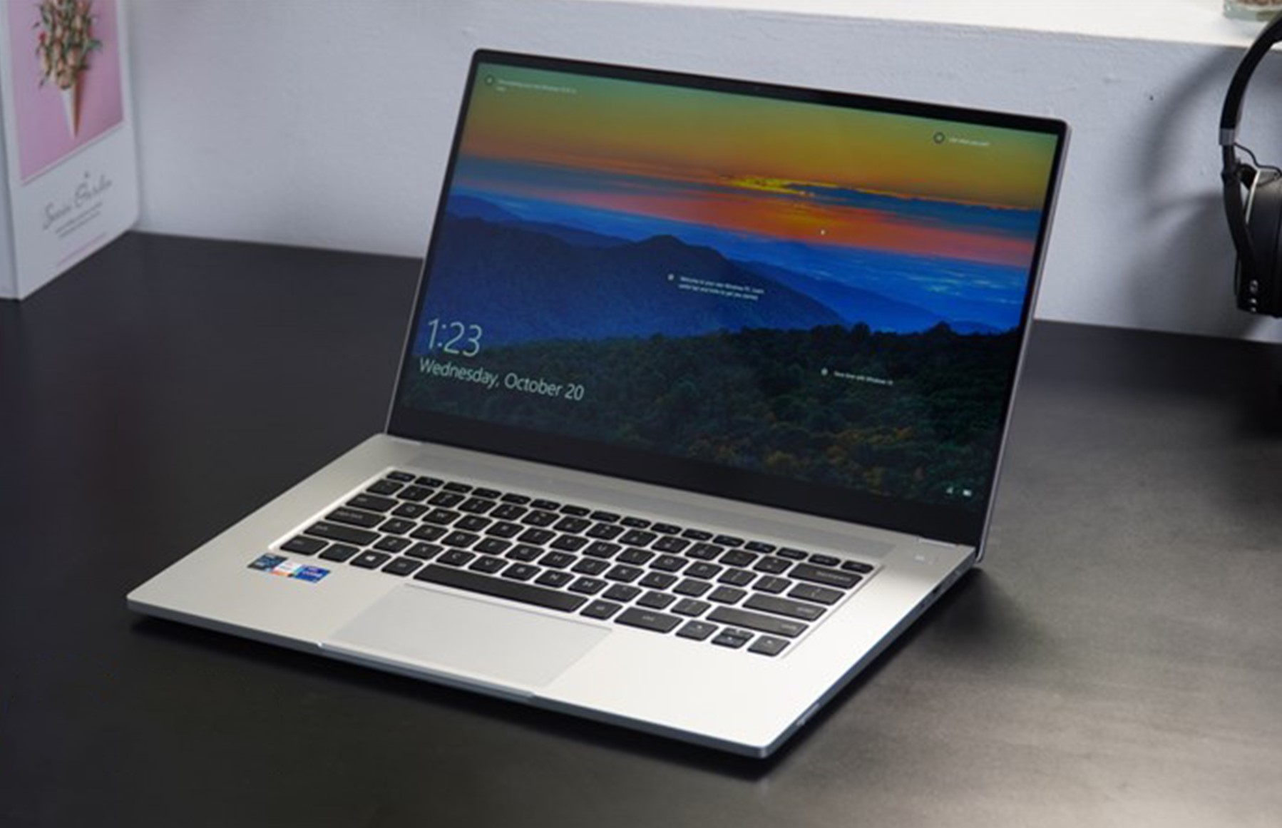 Laptop Intel NUC M15 BBC710BCUXBC1 (i7-1165G7 EVO, Iris Xe Graphics ...