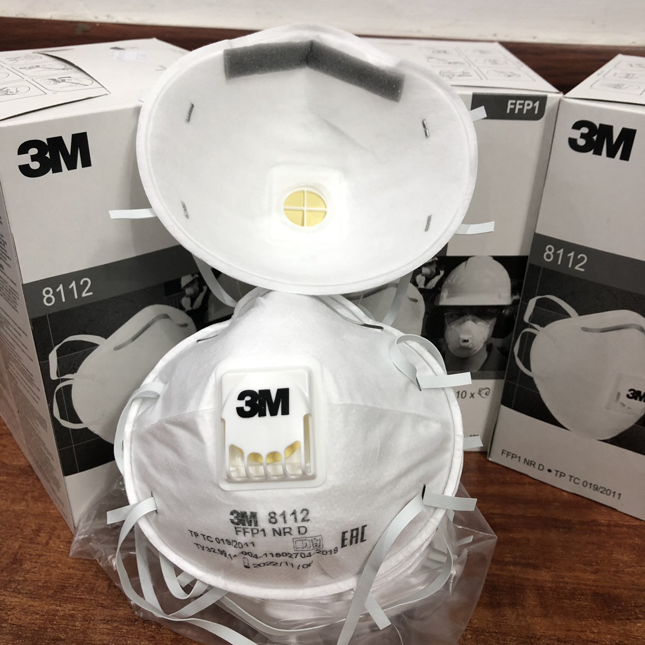 Khẩu trang chống bụi mịn người lớn 3M 8112 Nga | MBMart.com.vn