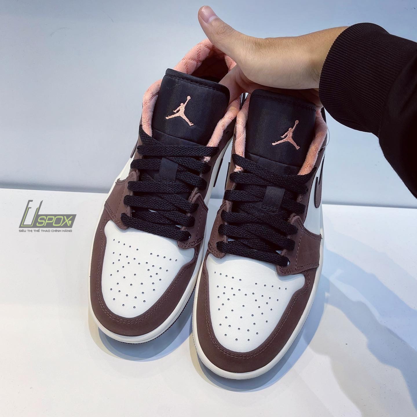 Giày Nike Jordan 1 Low Mocha GS DM0589-200 – Uspox - Siêu thị giày thể ...