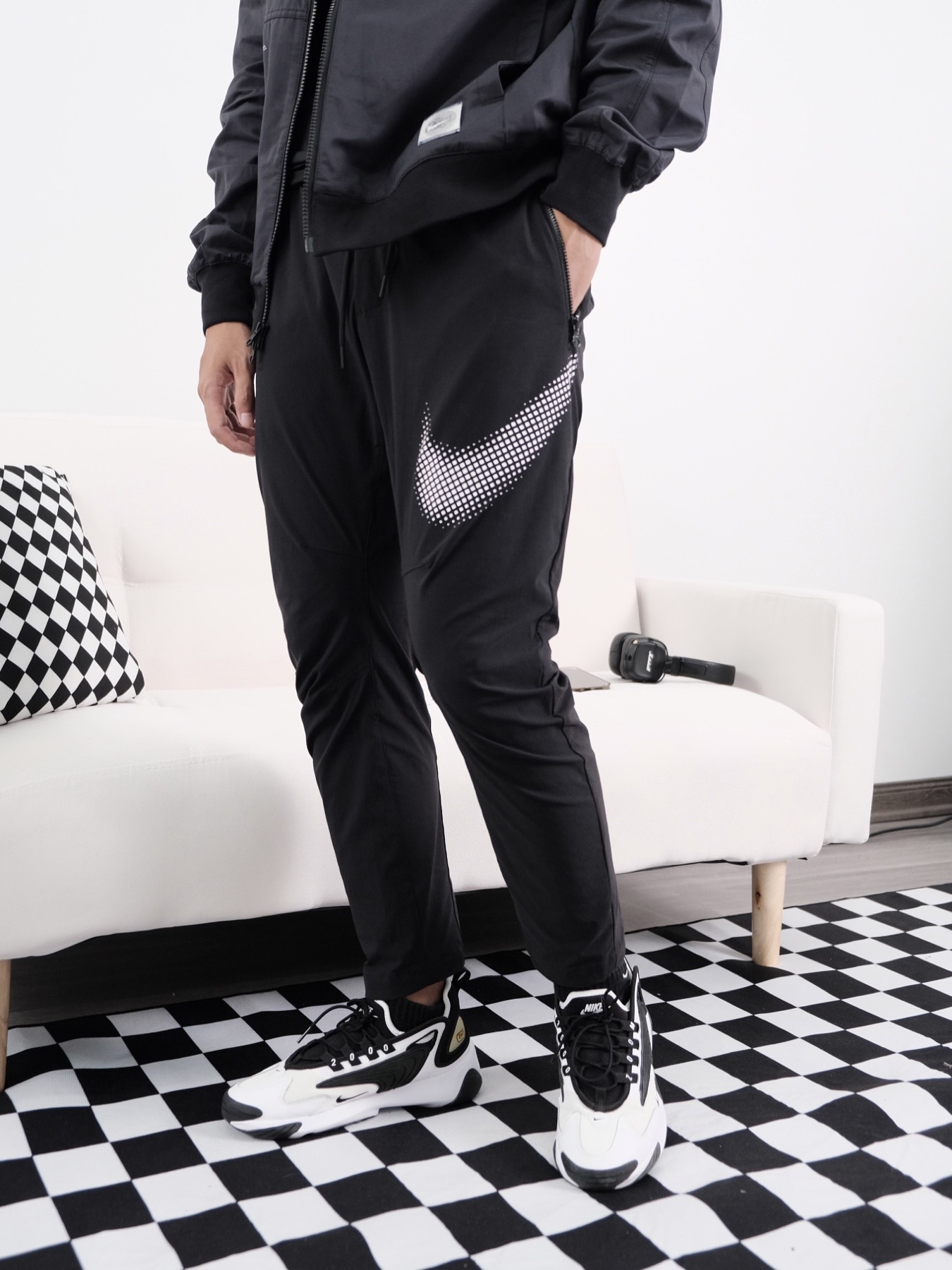 Bộ thể thao Nike Alphabet Logo Printing Black (form Á) – Uspox - Siêu ...