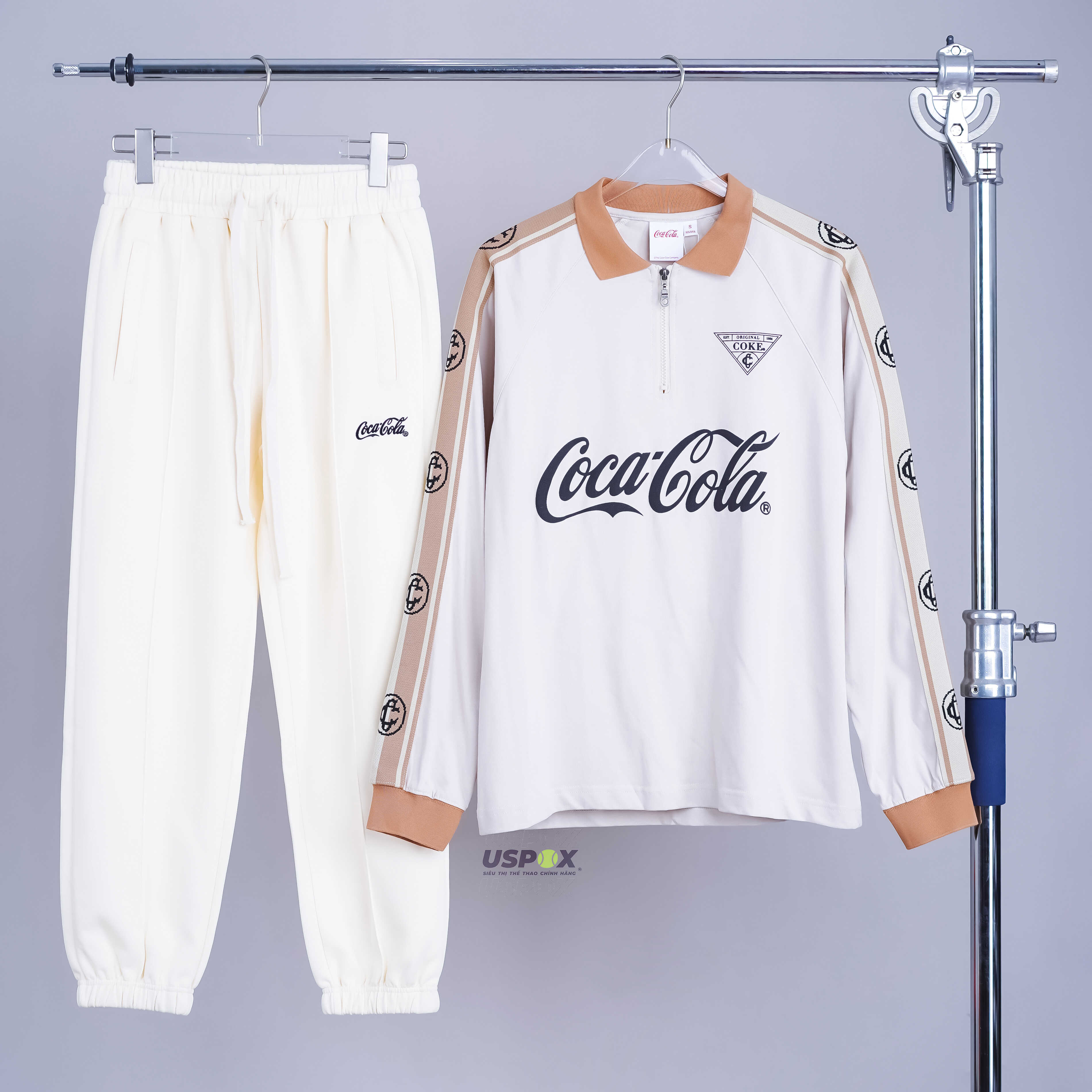 Quần Jogger Coca Cola Basic Beige Nhạt – Uspox - Siêu thị giày thể thao ...