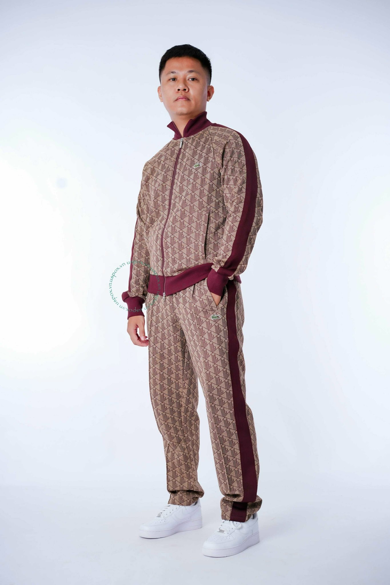 Bộ thể thao Lacoste LIVE Monogram Patterned Jacquard – Uspox - Siêu thị ...