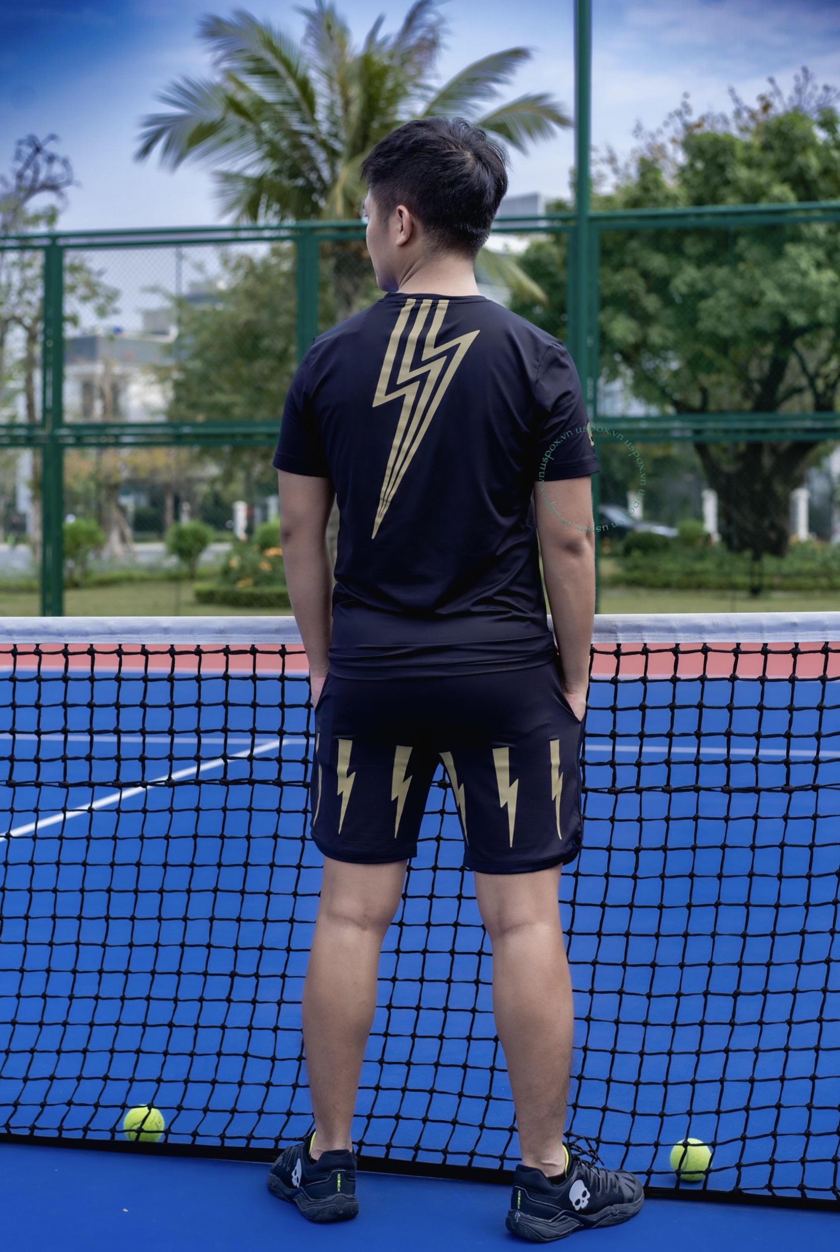 Bộ Hydrogen Flash Black/Gold – Uspox - Siêu thị giày thể thao chính hãng