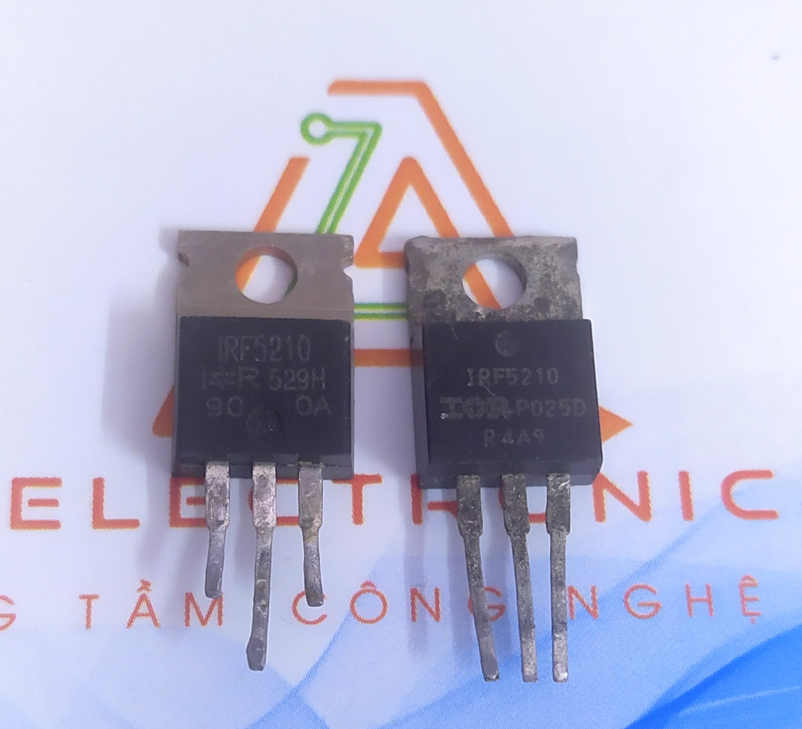 IRF5210 hàng cũ (RK-1) | Cửa hàng thiết bị - Linh kiện điện tử A to Z