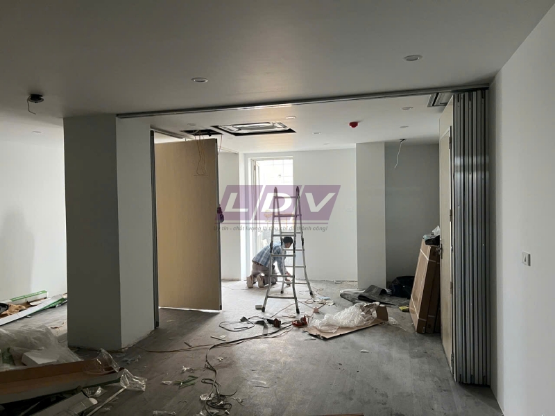 Thi Công Vách Ngăn Di Động Tại Tòa HH2 Yên Hòa Cầu Giấy