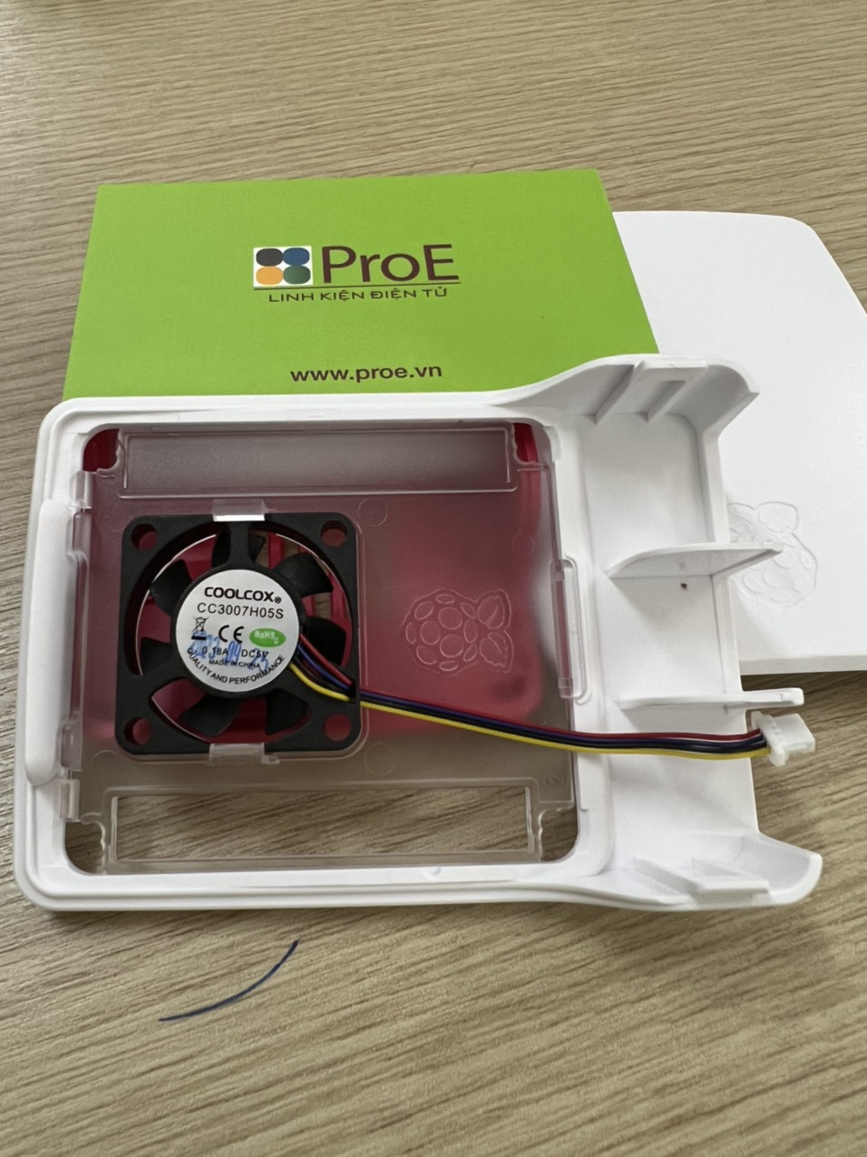 Official Raspberry Pi Case for Raspberry Pi 5, Built-in Cooling Fan, Red/White Color | Điện tử ProE
